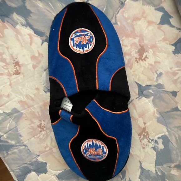 Shoes | Mens Mets Slippers | Poshmark